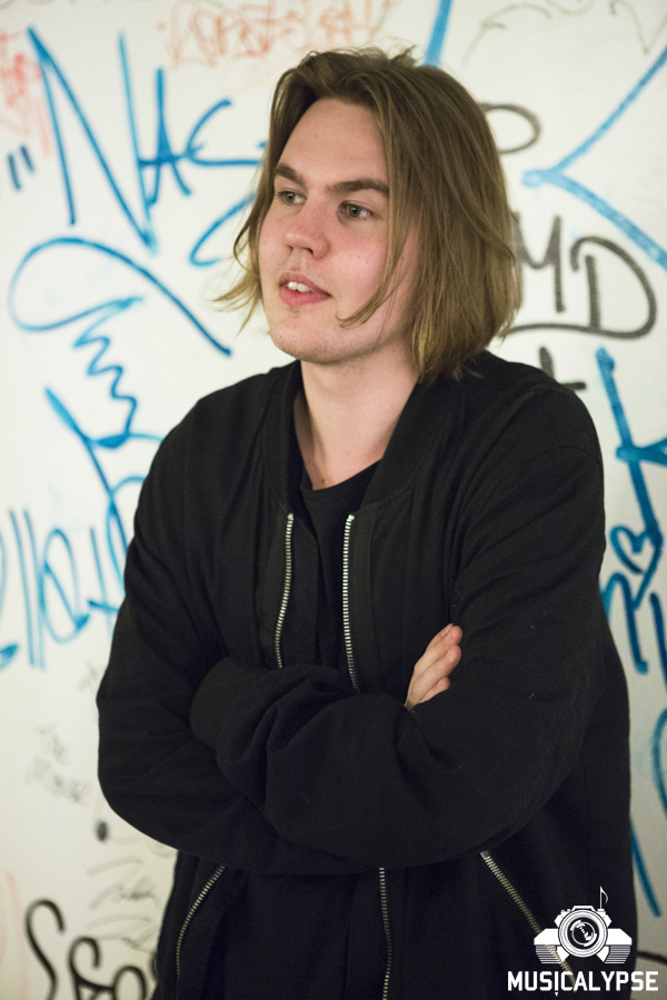 PHOTOSHOOT: Ember Falls & Blind Channel Backstage @ Virgin Oil Co ...